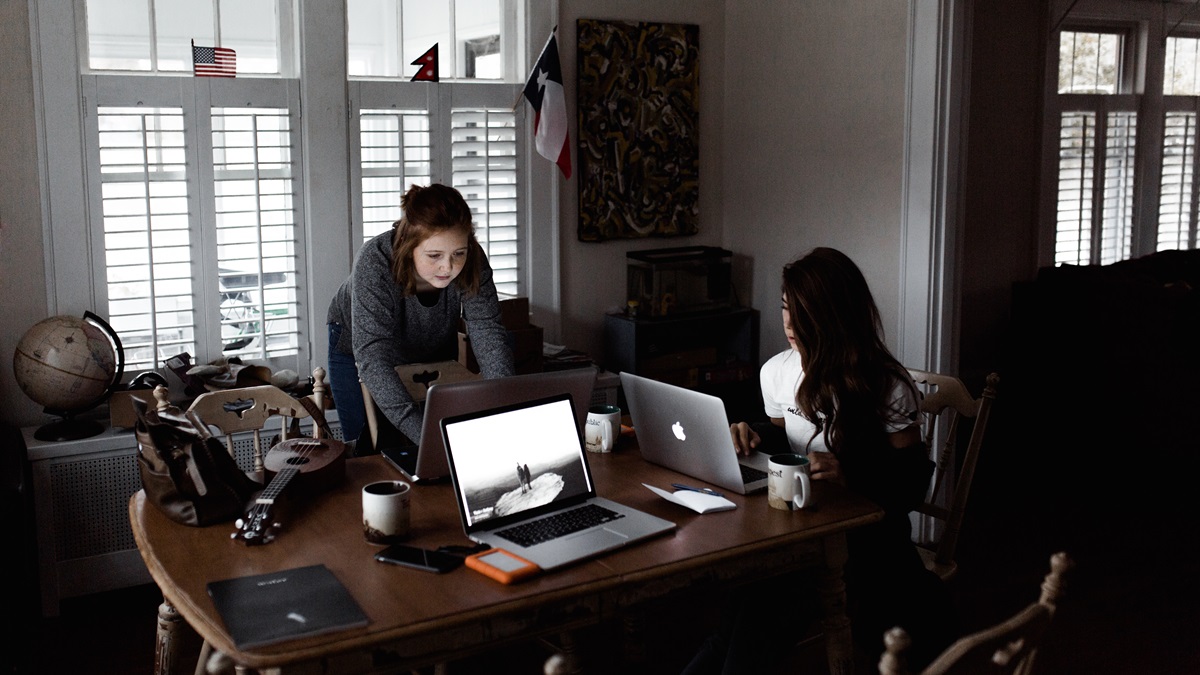 What is double dipping and should employers be worried? - Raconteur