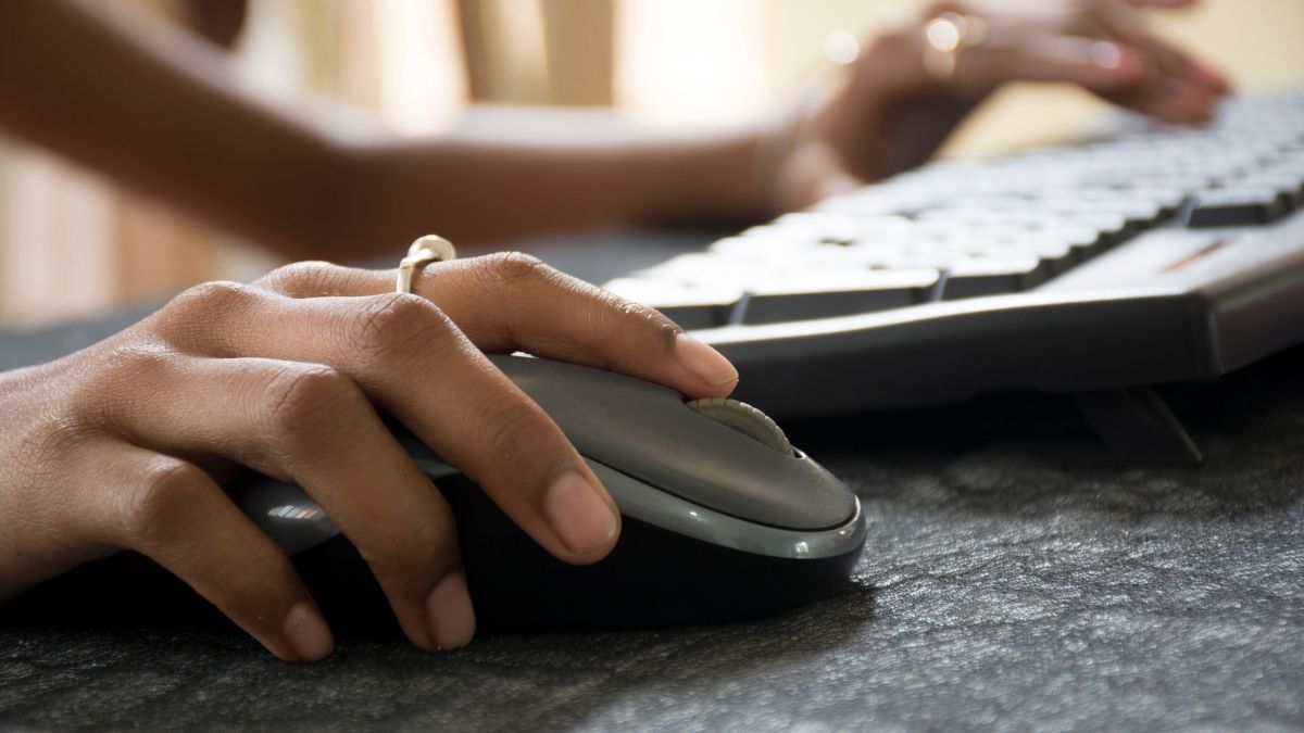 Can employees be fired for using mouse jigglers? - Raconteur